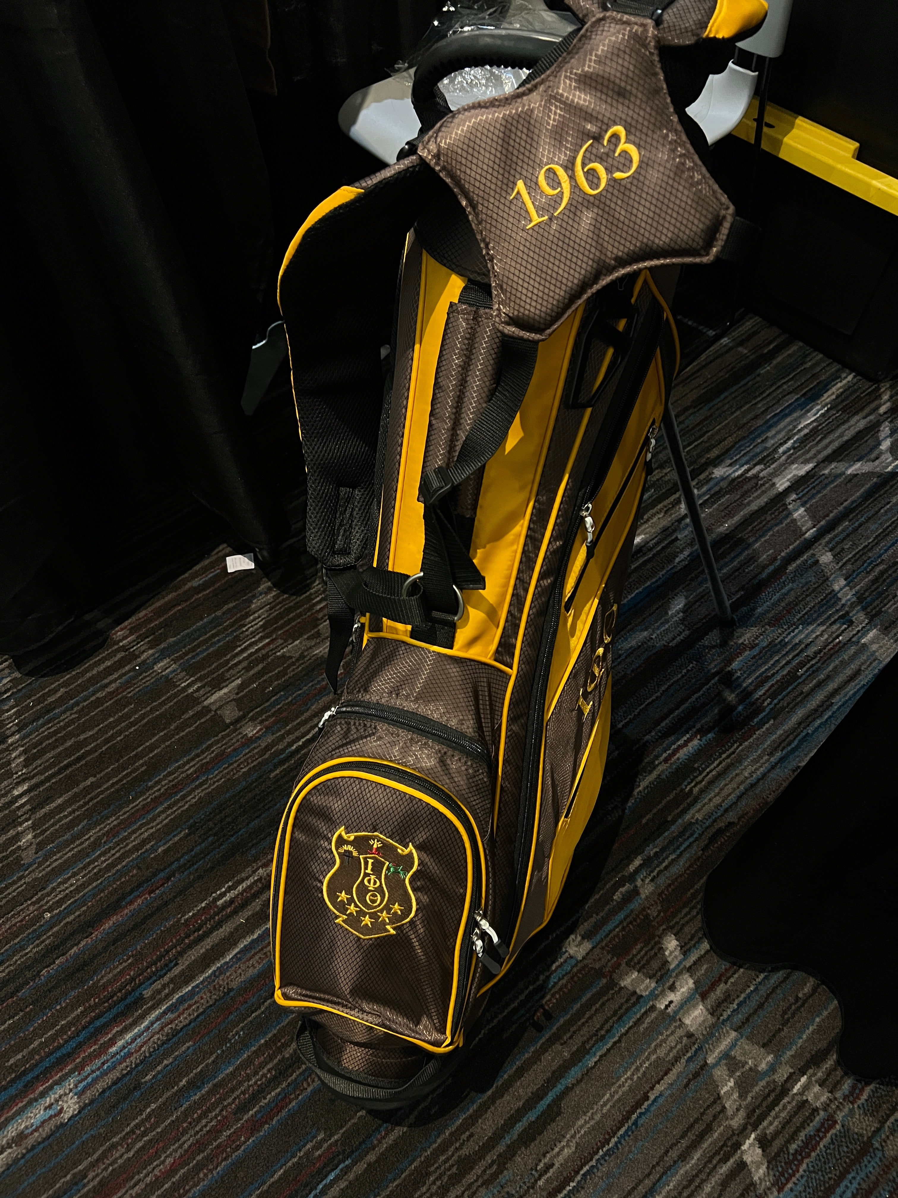 Iota Golf Bag – Believe Accessories Inc.